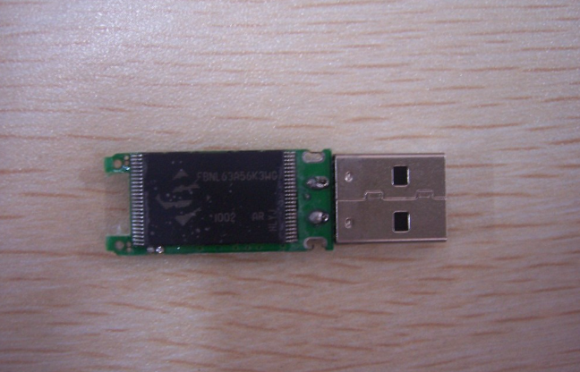 USB mass production ISP chip | Weyland